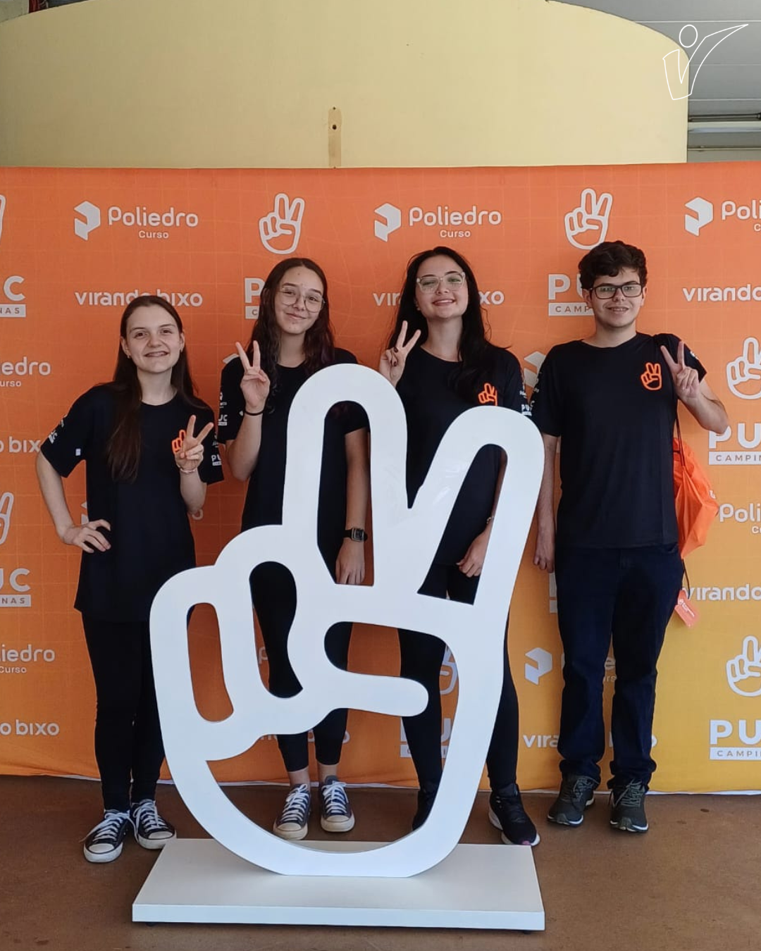 Orgulho Villa: quatro alunos são finalistas do Virando o Bixo 2024 ...